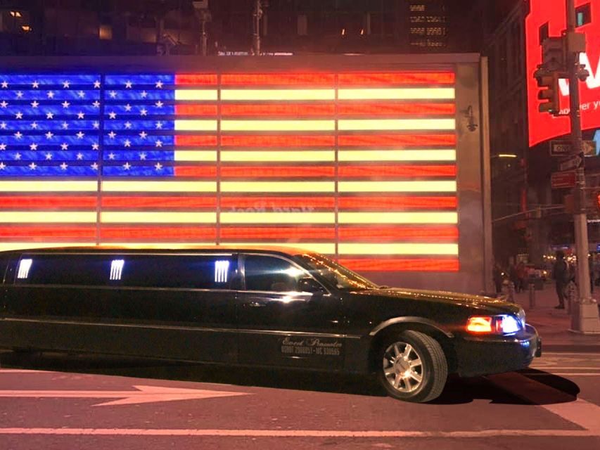 NYC: Private Home Alone 2 Stretch Limousine Tour with Pizza - What This Tour Really Offers