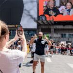 NYC: See Yourself on a Times Square Billboard for 24 Hours - What Do You Actually See and Experience?