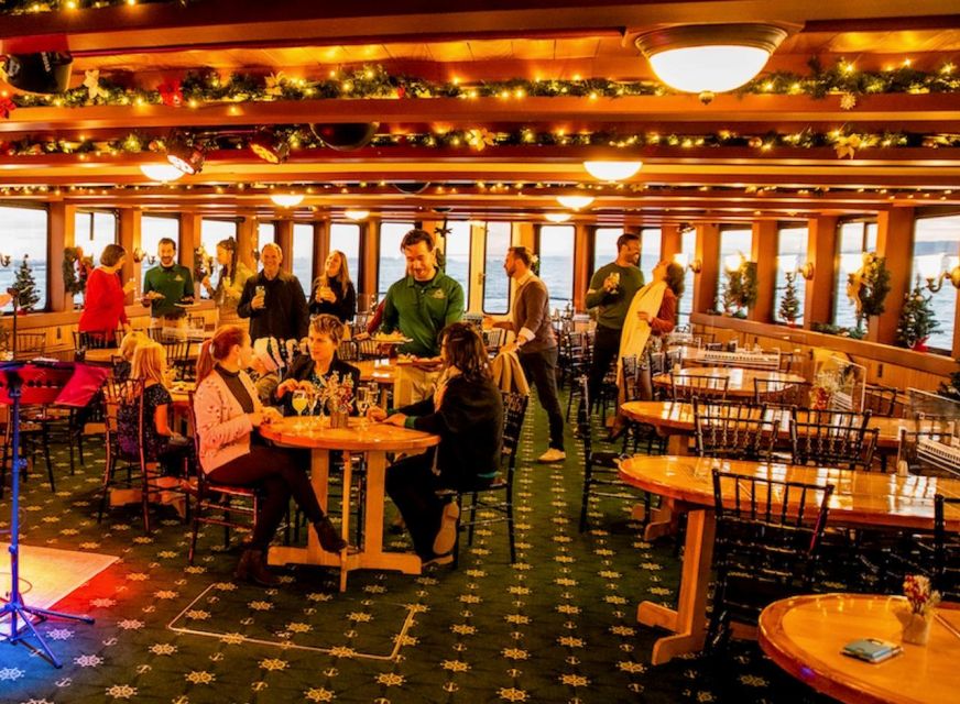 NYC: Sightseeing Holiday Cruise with Drink - Final Thoughts