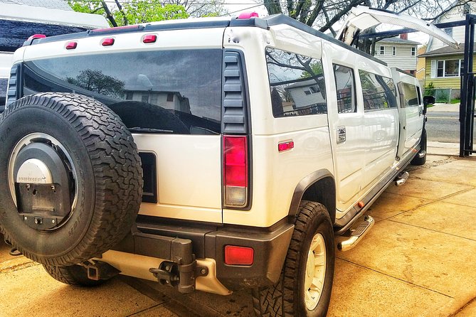NYC Sightseeing Tour Manhattan (H2 Hummer with Jet Door Limousine) - Exploring the Luxury of the H2 Hummer Limousine