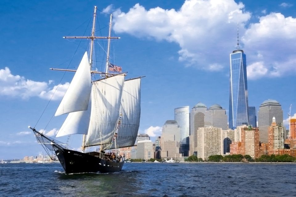 NYC: Statue of Liberty Day Sail with Onboard Bar - Key Points
