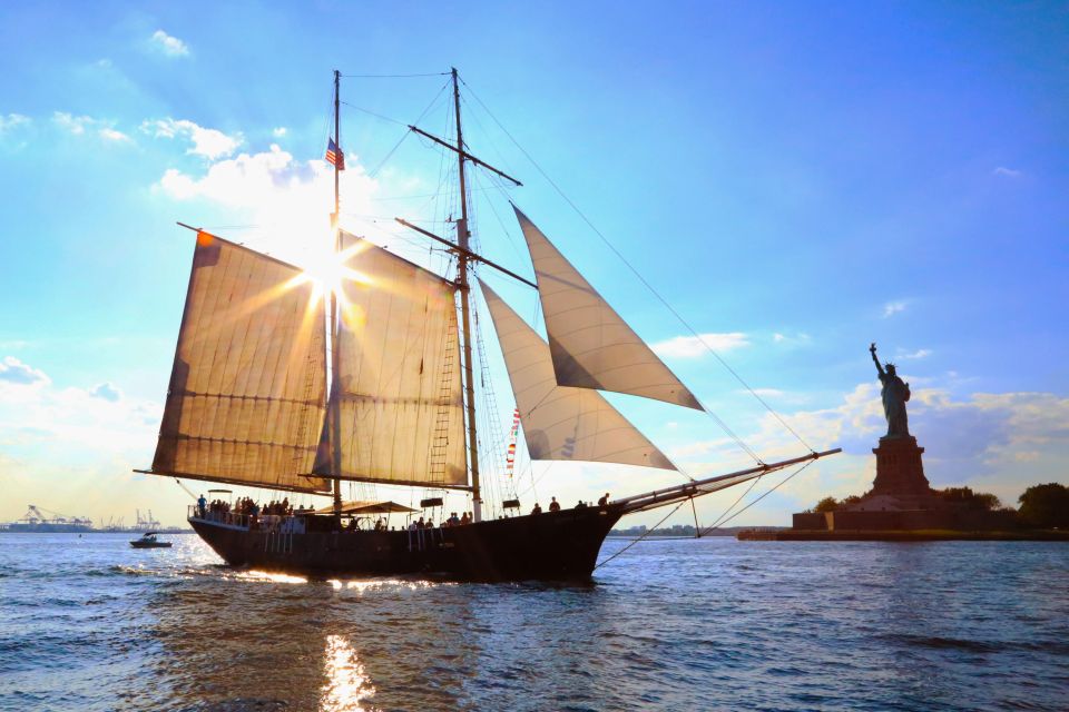 NYC: Statue of Liberty Day Sail with Onboard Bar - The Bar Experience: Sip and Sail