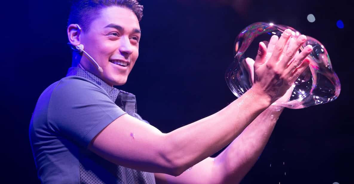 NYC: The Gazillion Bubble Show - What to Expect During the Show
