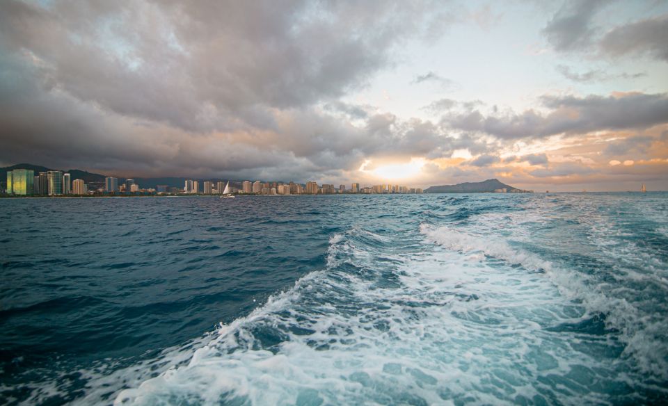 Oahu: BYOB or Cash Bar Waikiki Sunset Cruise - FAQs