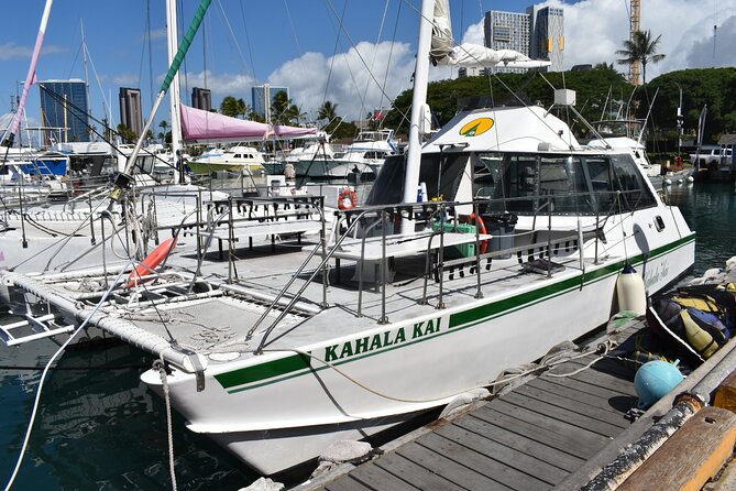 Oahu Catamaran Waikiki Sunset on 40 Foot Catamaran: Food and BYOB - Why This Tour Offers Great Value