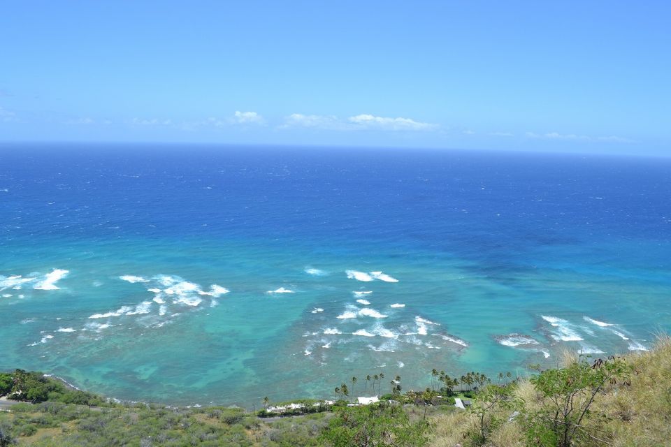 Oahu: Diamond Head Sunrise Hike with Acai Bowl and Malasada - Authentic Insights from Reviews