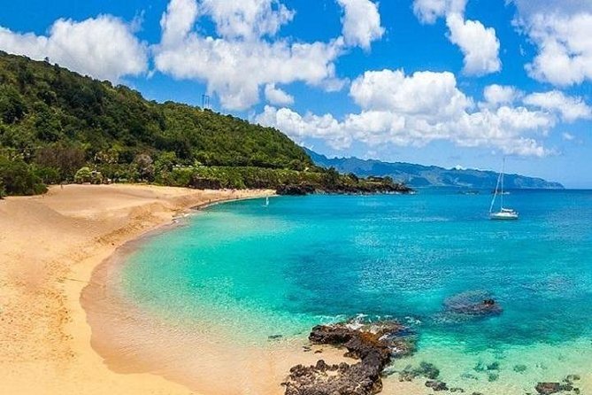 Oahu Grand Circle Island Experience from Waikiki - North Shore Water Adventures and Surfing Spots