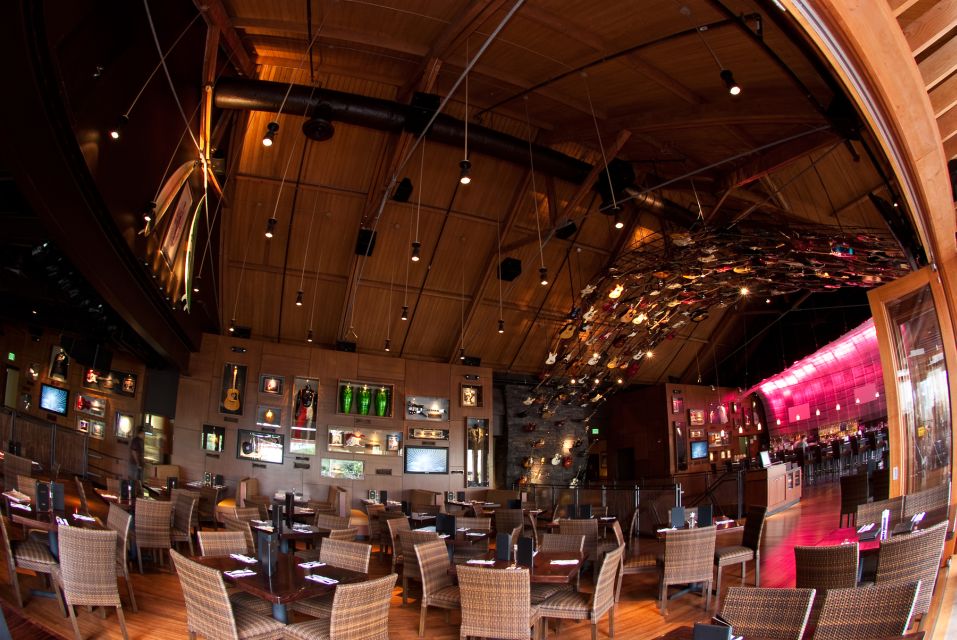 Oahu: Hard Rock Cafe Honolulu - Authentic Experiences & Insights from Reviews