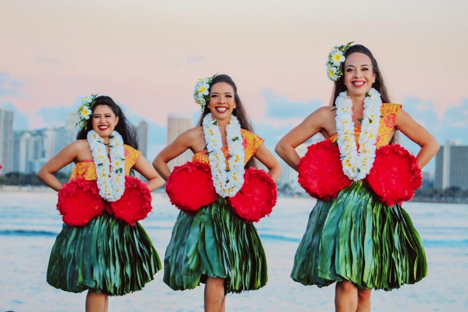 Oahu: Ka Moana Luau Dinner and Show at Aloha Tower - Key Points