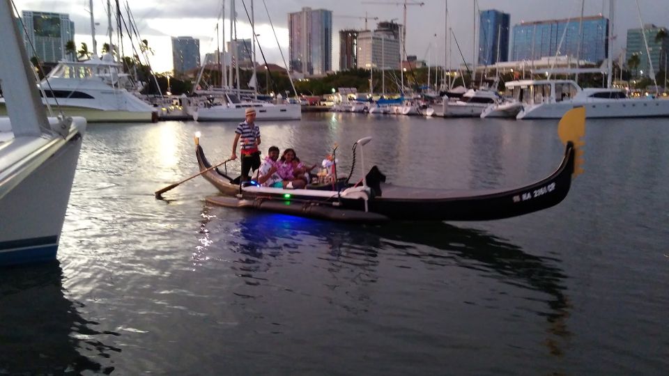 Oahu: Luxury Gondola Cruise with Drinks and Pastries - Duration and Practical Details