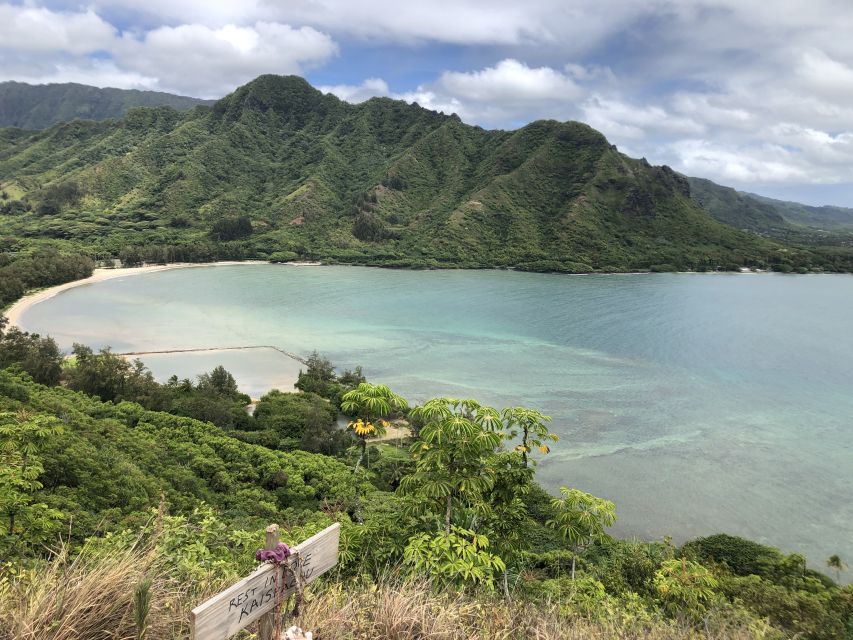 Oahu: Manoa Falls Hike and east side beach day - Key Points