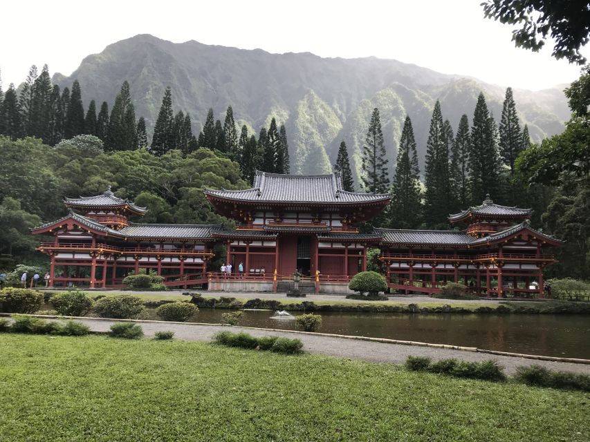 Oahu: Manoa Falls Hike and east side beach day - Transportation and Group Size — Comfort and Intimacy