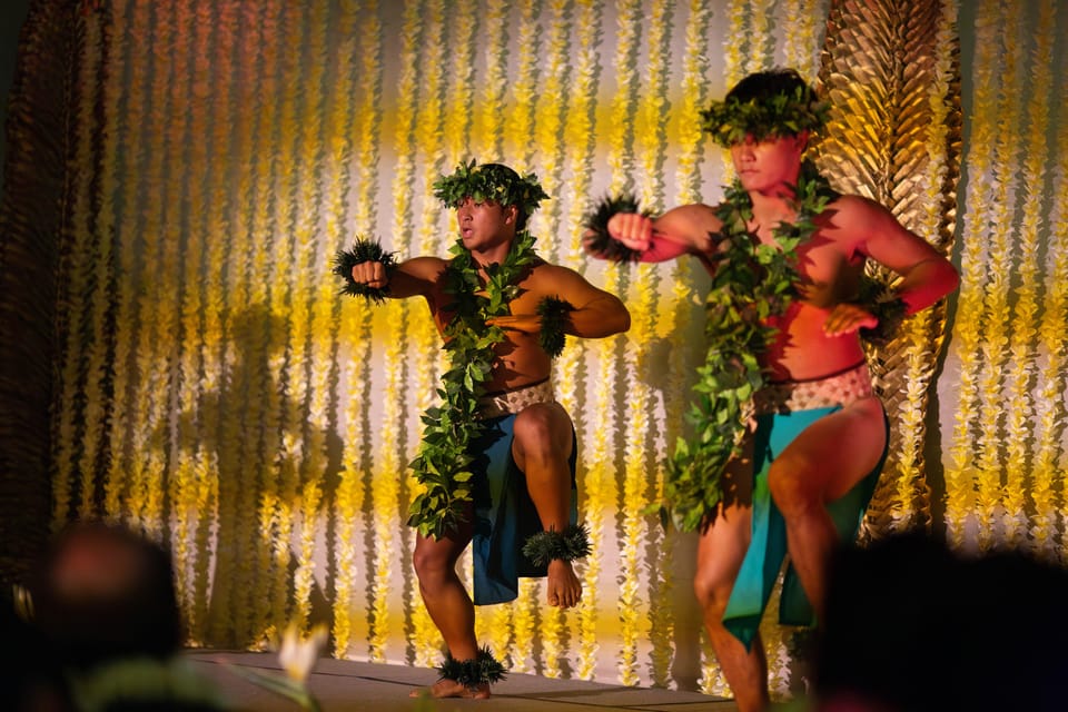 Oahu: Na Lei Aloha Luau in Waikiki with Optional Dinner - Dining Experience and Food Quality