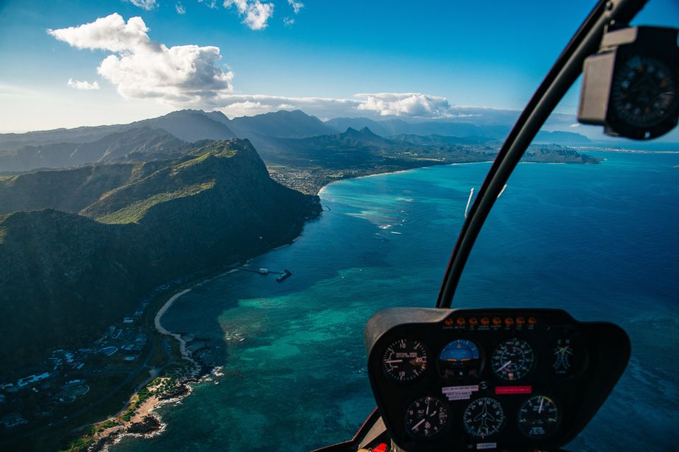 Oahu: Path to Pali 30-Minute Doors On or Off Helicopter Tour - The Guides and Commentary