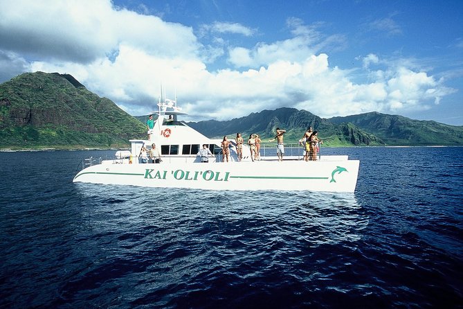 Oahu: Snorkeling and Dolphin Watch Cruise With Hawaiian Buffet - A Closer Look at the Cruise Experience