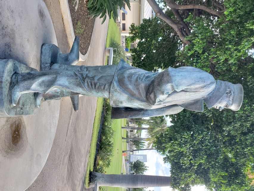 Oahu: USS Arizona Memorial Deluxe Tour - Who Is This Tour Best For?