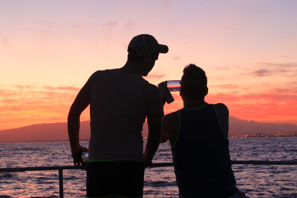 Oahu: Waikiki BYOB Sunset Cruise - The Experience in Detail