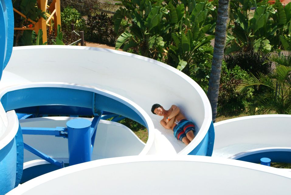 Oahu: Wet 'n' Wild Waterpark Ticket with Waikiki Transfer - Oahu: Wet n Wild Waterpark Ticket with Waikiki Transfer — A Practical Guide to Family Fun and Thrills