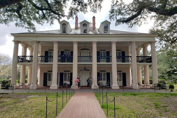 Oak Alley and Laura Plantation Tour with Transportation from New Orleans - A Practical Overview of the Tour