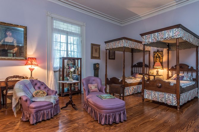 Oak Alley Plantation Tour with Transportation - FAQs