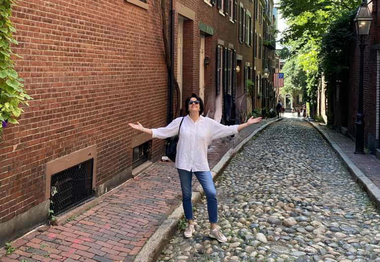 Old Boston: Beacon Hill & Back Bay Walking Tour in French - A Deep Dive into the Tour Experience