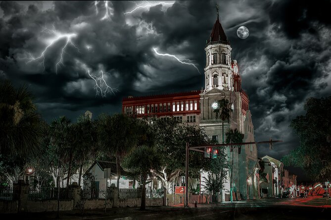 Old City Ghosts: Phantom Pirates & Poltergeists Tour - Stop 1: Casa de la Paz at 22 Avenida Menendez