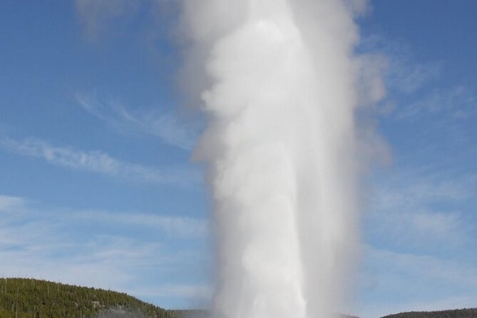 Old Faithful - Lower Loop Yellowstone - Group Tours. 4 People Min, 8 Max - Introduction