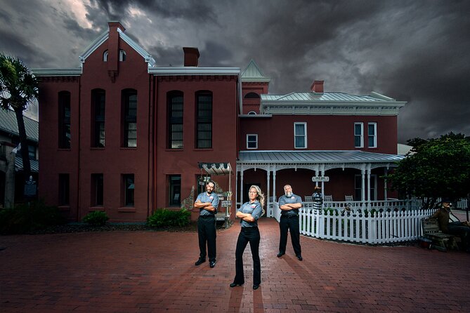 Old Jail After Dark Paranormal Experience - Key Points