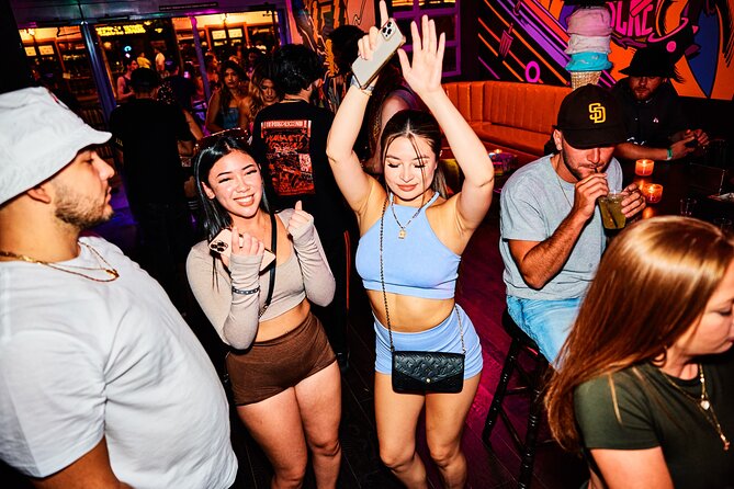 Old Vegas Fremont Barcrawl - Who Will Love This Experience?