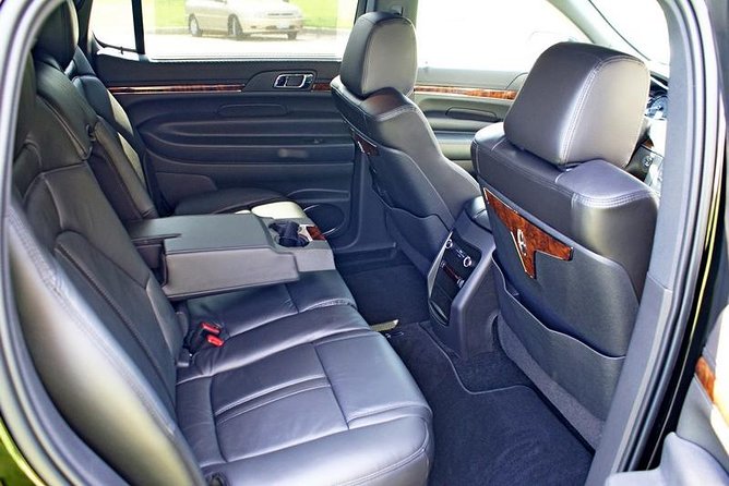 One-Way Private Transfer from Downtown Chicago To MDW by Sedan - What to Expect During Your Transfer