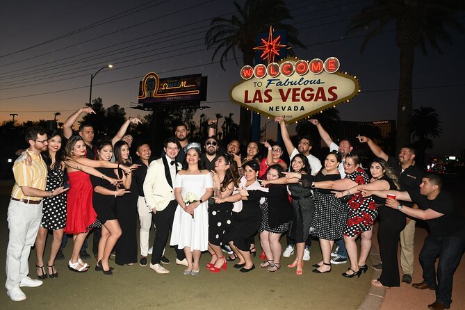 Open Bar Party Bus Nightclub Crawl in Las Vegas - A Complete Look at the Vegas Nightlife Experience
