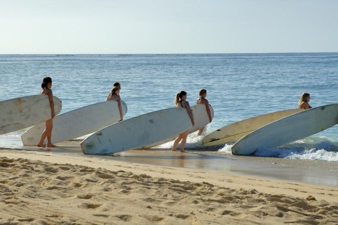 Outrageous Surf ScHool Lesson on Lahaina Side - The Equipment and Instruction
