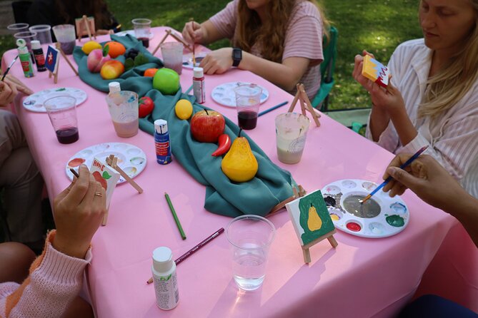Paint Tiny Canvases in Forsyth Park - Why You’ll Love This Experience