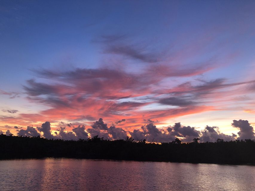 Panama City: Sunset Dolphin Cruise in St. Andrews Bay - Sunset Spectacle