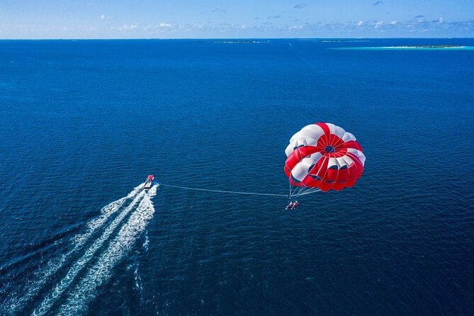 Parasailing along Fort Lauderdale Beach - Introduction