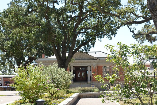 Paso Robles Scavenger Hunt Walking Tour and Game - Who Will Love This Tour?  