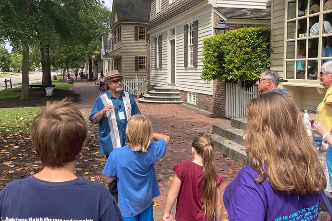 Patriots Tour of Colonial Williamsburg or Williamsburg 101 - The Guide: Knowledge, Engagement, and Personality