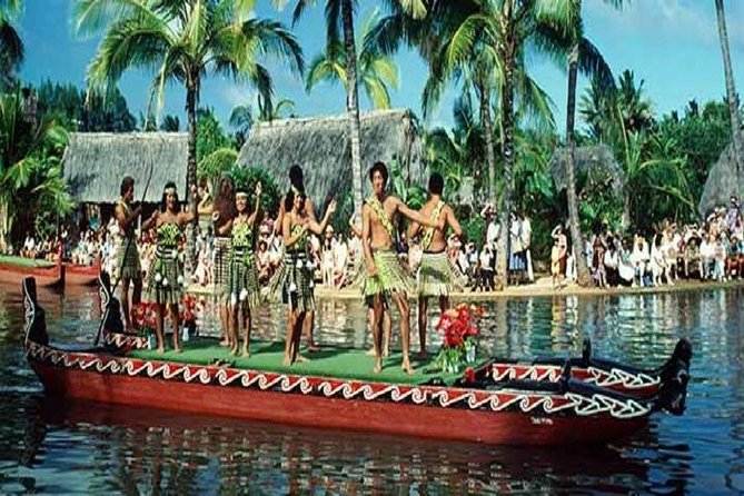 Pearl Harbor, Dole Plantation, and Polynesian Center from Waikiki - Transportation, Group Size, and Overall Value