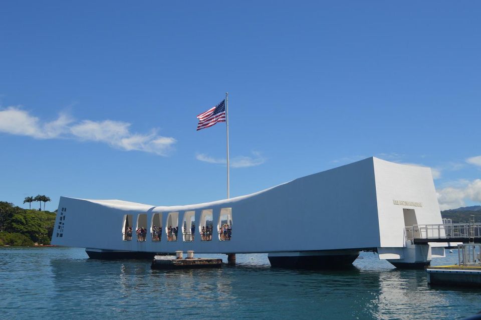 Pearl Harbor: USS Arizona Memorial & Battleship Missouri - Pearl Harbor Visitor Center
