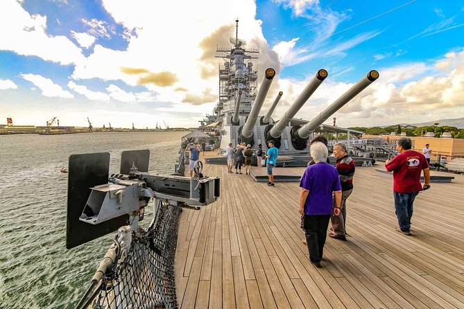 Pearl Harbor: USS Arizona Memorial & USS Missouri Battleship Tour from Waikiki - An In-Depth Look at the Tour Experience