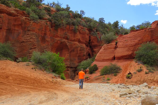 Peekaboo Slot Canyon 4WD Tour - FAQ