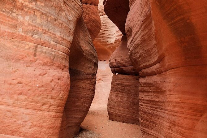 Peekaboo Slot Canyon UTV and Hiking Adventure - Why Guides Make the Difference