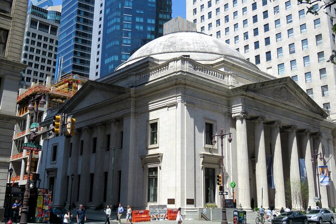 Philadelphia Architecture: Discover Every American Style on a GPS Audio Tour - The Academy of Music