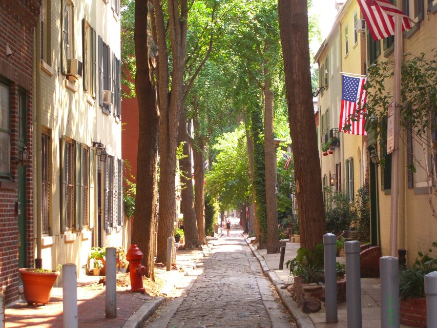 Philadelphia: Revolutionary Walk Through Historic Old City - A Closer Look at the Philadelphia Revolutionary Walk