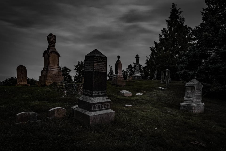 Philly Ghosts Boos and Booze Haunted Pub Crawl - Who Should Consider This Tour?