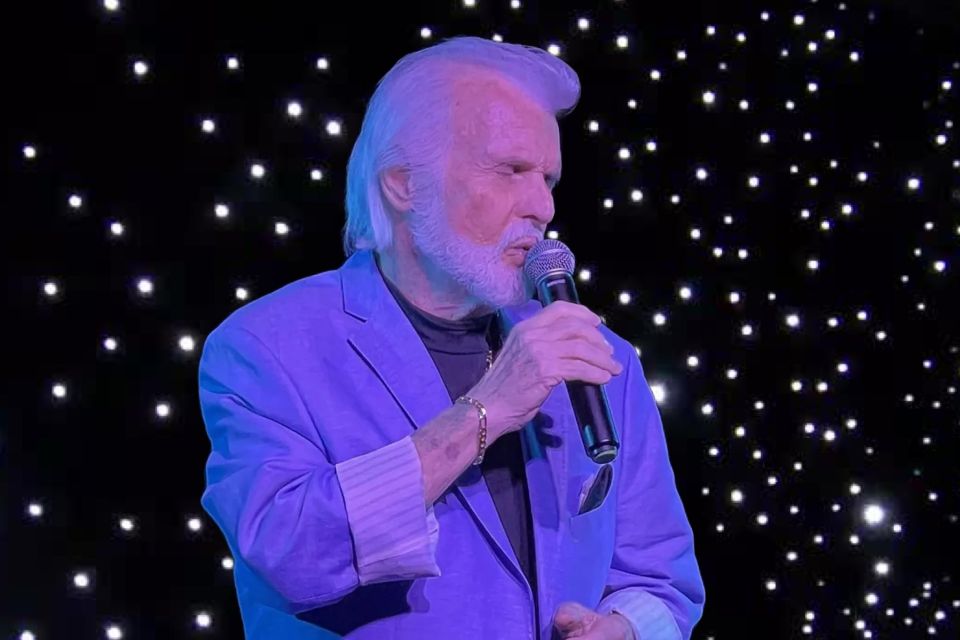Pigion Forge: Elvis and Johnny Cash Tribute Show Ticket - An In-Depth Look at the Experience