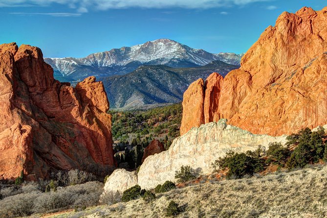 Pikes Peak and Garden of the Gods Tour from Denver - Exploring Manitou Springs