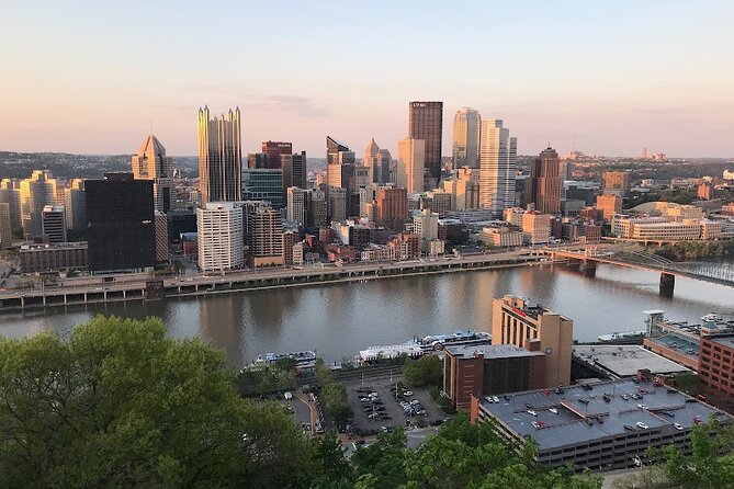 Pittsburgh Panorama: A Journey Through Iconic Landscapes - A Closer Look at the Pittsburgh Panorama Tour