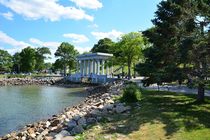 Plymouth Pilgrims Self-Guided Walking Audio Tour - What Is the Plymouth Pilgrims Self-Guided Walking Audio Tour?