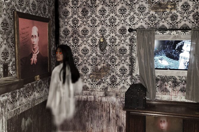 Poltergeist Interactive Escape Room in Northfield, New Jersey - Key Points